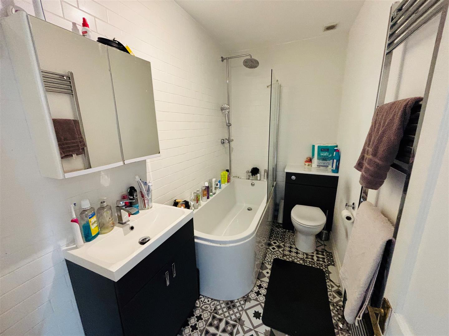 The Street, Broughton Gifford, Melksham - Lock and Key